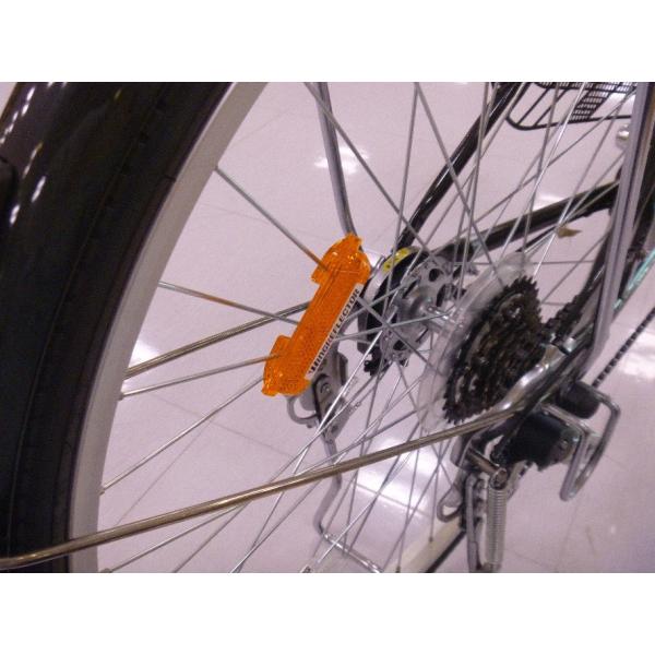 12番〜14番スポーク対応。自転車のスポークに取付、夜道に安全・安心な反射材。タイヤが回ると反射しながらクルクルまわって光ります。後ろのドライバーからもよく見えます。通勤・通学におすすめです。