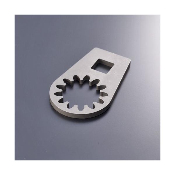 萬羽製バックギアを取付る際に必要な特殊工具になります。