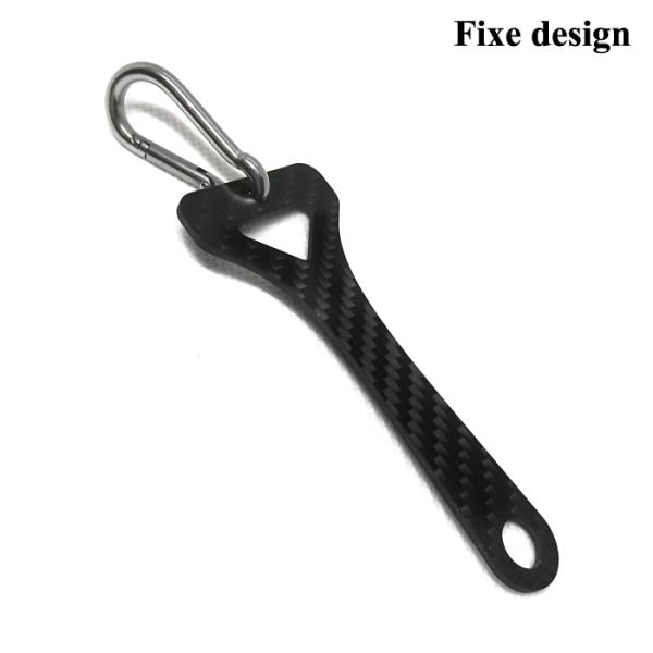 ヘルメットロック M1用・綾織 マット・全長 100mm t＝2mm・SUSカラビナ付※パーツの取り付けは、整備士資格所有者、専門知識のあるメカニックが行ってください。パーツ取り付け店に依頼することをお勧めします。※定期的な潤滑油塗布　推奨...