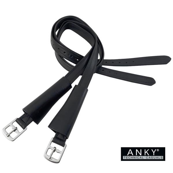ANKYのカバー付き鐙革の左右セットです。柔らかさと丈夫さを合わせ持ったヨーロピアンレザーで作られています（強度補強のため、ナイロンテープが内側に挟まれています）。バックルカバー付きですので、鐙に近い位置にバックルをセットして使用することが...