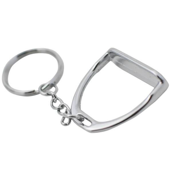 鐙（あぶみ）の形をしたキーホルダーです。鐙部分は3cm×3cm、リング部は直径2.5cm（外円）。カラー：シルバー材質：合金（プラスチックではありません）◆◆商品の発送について◆◆こちらの商品は、メール便にて【送料無料】でお送りいたします。...