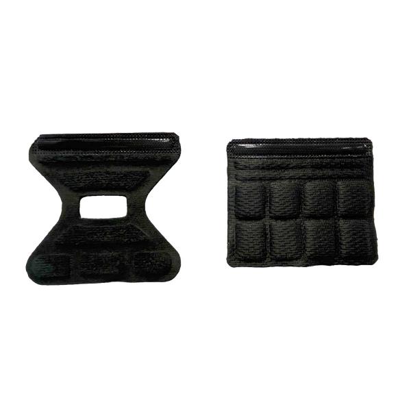 EQULIBERTA（エクリベルタ）のエアリーヘルメット、スターターヘルメットのダイヤル、あご紐部分の交換用パッドです。■ブランドEQULIBERTA（エクリベルタ）■素材ポリエステル 100%分類タグ:  【ヘルメット・ボディプロテクター...