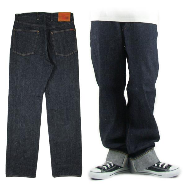 BIGJOHN M1011W WWII MODEL1940年代にアメリカで流通していた、ストア系ブランドのUNKNOWNヴィンテージジーンズから着想を得た一本。 戦時体制下、物資統制により、金属パーツの簡略化、生地の粗さ、縫製仕様の省略など...