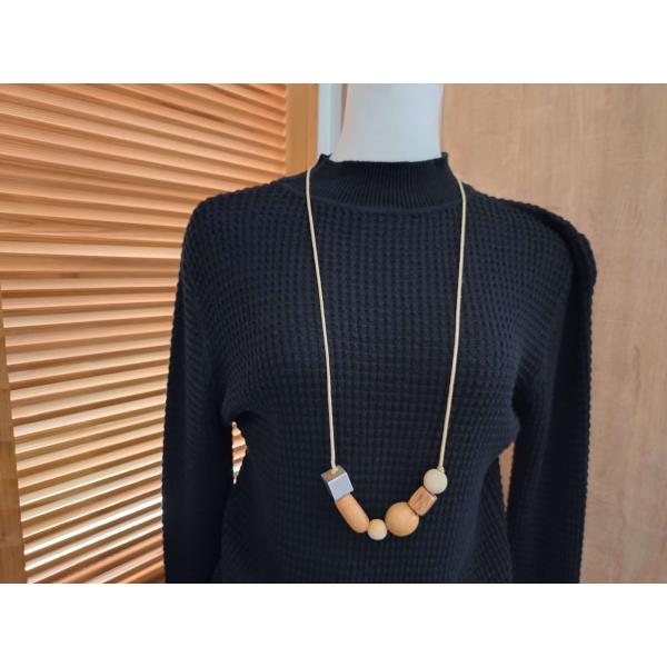 店主自身がタイ現地調達のネックレスです丁寧な作り　綺麗な仕上がりです44cm　ロングタイプで　　長さ調節可能ですコーディネートのアクセントに