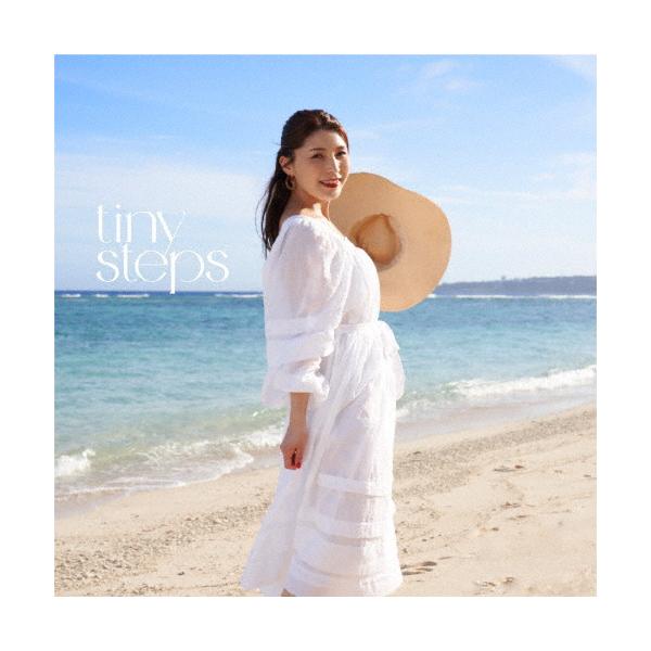 ◆品　番：XNST-30005/B◆発売日：2022年12月07日発売◆出荷目安：２〜５日◆初回生産限定盤/Blu-ray Disc+特製写真集付/特製スリーブケース仕様◆タイニーステップス/TINY STEPS