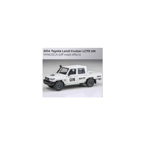 在庫状況：お取り寄せ/2026年02月 発売/※画像はイメージです。実際の商品とは異なる場合がございます。PARA64 1/64 トヨタ ランドクルーザー LC79 2014 UN MINUSCA オフロード仕様 ホワイト LHD です。