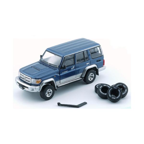 在庫状況：お取り寄せ/2024年04月 発売/※画像はイメージです。実際の商品とは異なる場合がございます。BM CREATIONS　1/64 トヨタ ランドクルーザー LC76 ブルー(RHD) です。