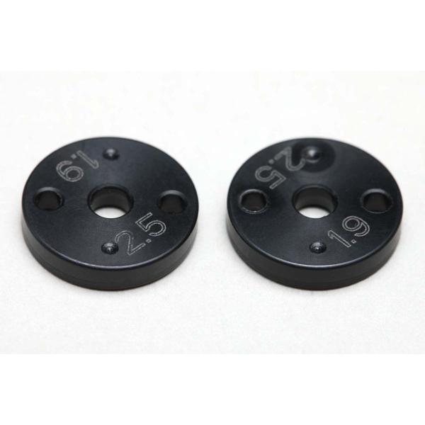 在庫状況：お取り寄せ/※画像はイメージです。実際の商品とは異なる場合がございます。ヨコモ SO/MO 13mmショック用 2.5mm厚 ピストン Φ1.9mm×2穴(2個入) です。