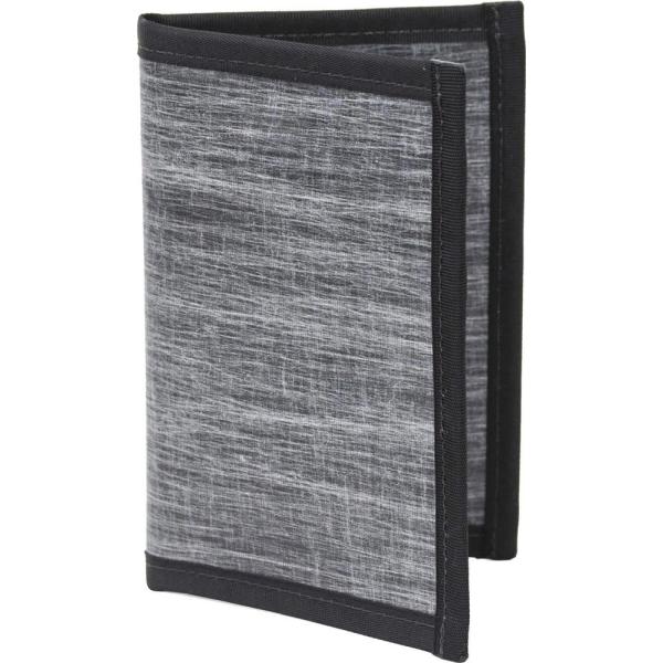 在庫状況：お取り寄せ/3日〜8日で出荷/◆海外旅行や遠征に必需品のパスポートのカバー兼ホルダー◆パスポート以外にスロットを5つ装備しクレジットカードやチケットなどを収納できます◆RFIDブロッキング機能搭載しているので個人情報を保護します/...