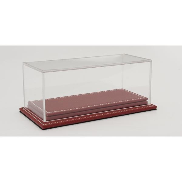 在庫状況：お取り寄せ/2022年12月 発売/※画像はイメージです。実際の商品とは異なる場合がございます。※ミニカーは付属しません。ATLANTIC CASE 1/43 Mulhouse Raised レザーベース(厚/レッド)＆アクリルケ...