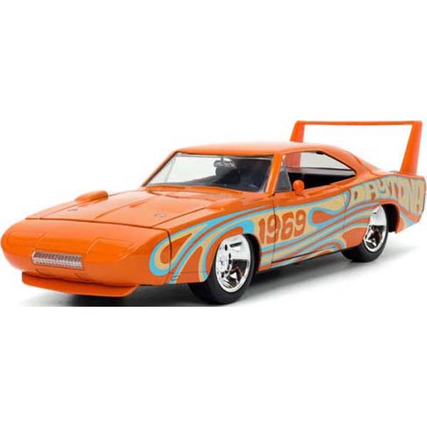 在庫状況：お取り寄せ/2022年07月 発売/※画像はイメージです。実際の商品とは異なる場合がございます。Jada Toys 1/24 "I LOVE The"1969 ダッジ チャージャー デイトナ オレンジ/グラフィックス です。