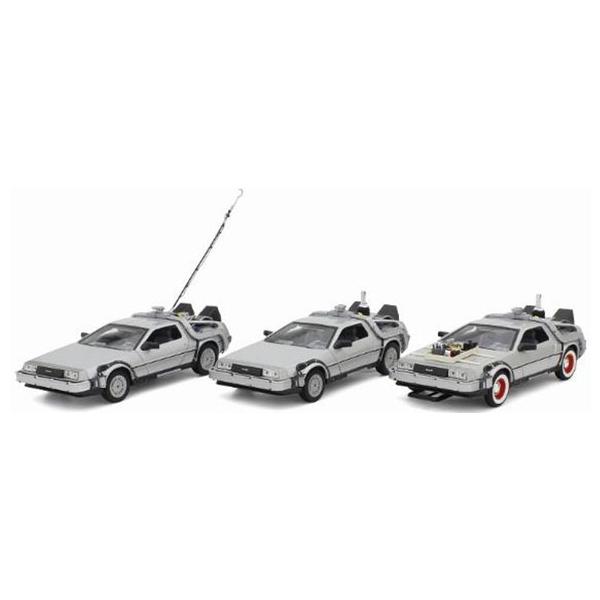 在庫状況：在庫僅少/2026年03月 発売/※画像はイメージです。実際の商品とは異なる場合がございます。WELLY 1/24 デロリアン3台セット(BACK TO THE FUTURE I・II・III) です。