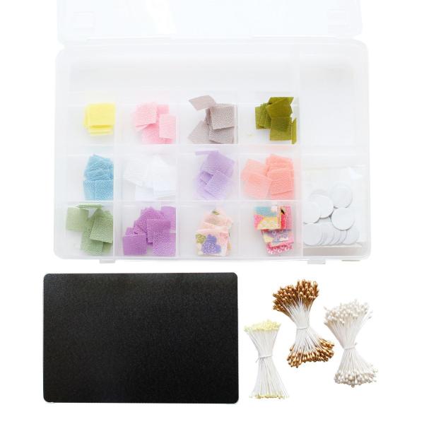 在庫状況：お取り寄せ/お届け：1〜2週間/◆つまみ細工用にカットされた一越ちりめんが12色各15枚、台紙に使える専用厚紙、花芯に使えるペップが入ったお得なセットです。/[S5520PNBK]