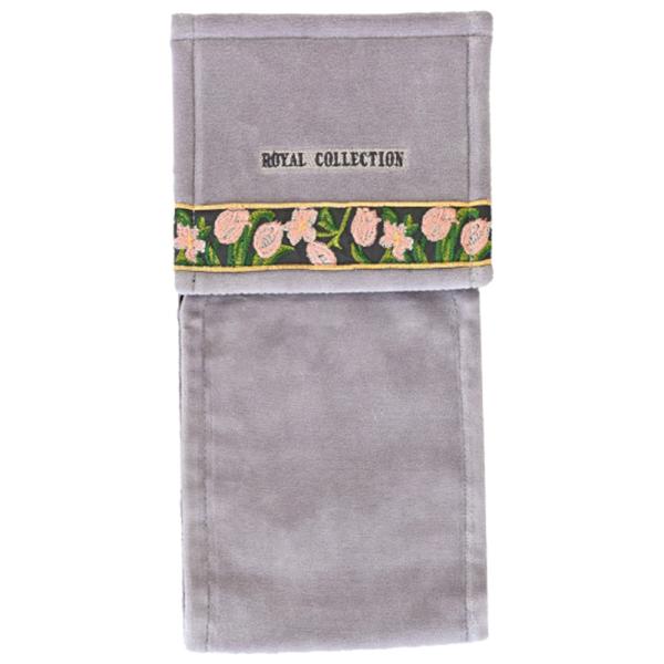 在庫状況：お取り寄せ/お届け：約2週間/◆上品な雰囲気で高級感のあるトイレシリーズ(ロイヤルコレクション アーツ)でお揃いにでき、花が描かれた刺繍が美しいトイレットペーパーホルダーカバー。◆お手入れ時にはサッと取外し、簡単に取り付けることが...