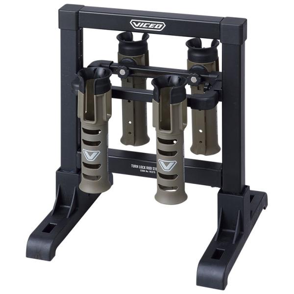 在庫状況：お取り寄せ/2024年04月 発売/◆屋内外問わずに活躍する多目的ロッドスタンド◆リールを付けたまま保管でき、スピニングリールの場合は、回転式ロックキャップ機構で脱落を防止。◆組み立て不要の完成品。・サイズ：31×28×38cm・...