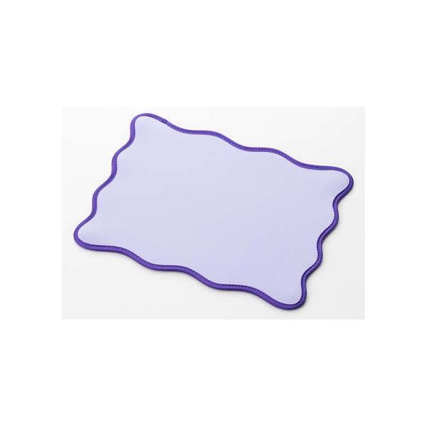 在庫状況：お取り寄せ/3日〜5日で出荷/2025年03月 発売/◆ウェーブラインが個性的なマウスパッド◆デスクを傷から守る◆快適なマウス操作/[MPUK01PU]