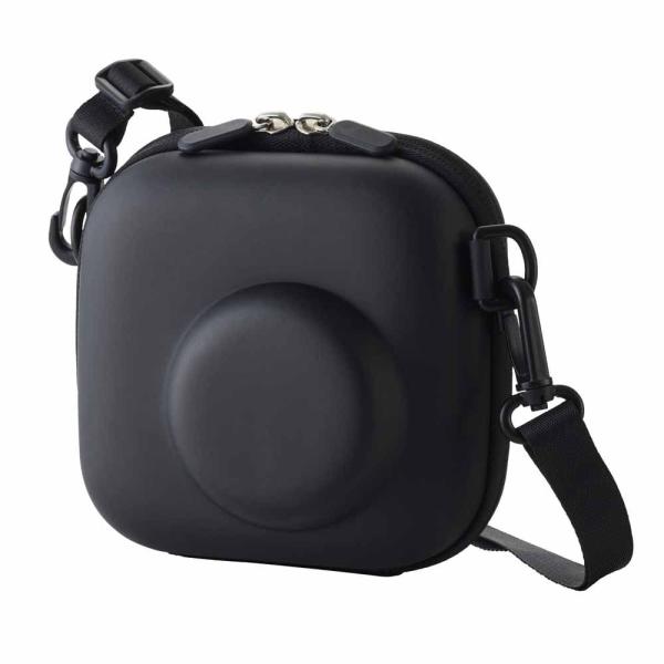 在庫状況：お取り寄せ/2025年10月 発売/◆instax miniシリーズ(チェキ)を傷やホコリから守るカメラケースです◆内側のポケットに撮った写真を収納できます◆ストラップ付きで、日常使いはもちろん、旅行やイベントへの持ち運びにもおす...