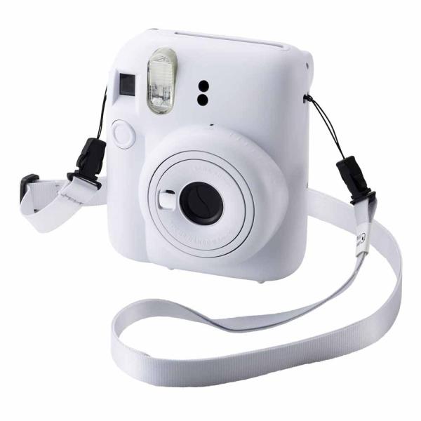 在庫状況：お取り寄せ/2025年10月 発売/◆“instax”(チェキ)や“写ルンです”など、幅広いコンパクトタイプのカメラに使えるロープ編みデザインのネックストラップです◆首掛け、肩掛け、たすき掛けの3WAYタイプ◆カメラを首や肩に掛け...