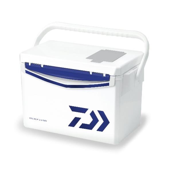 在庫状況：在庫あり/2022年05月 発売/※画像は代表画像です。◆ダイワクーラーボックスの定番シリーズがリニューアル。座れて便利。使い勝手の良い両開き上フタ。◆取り外し可能でお手入れ簡単な両開き上フタ◆ガッシリ座れる剛性ボディ(リブ構造を...