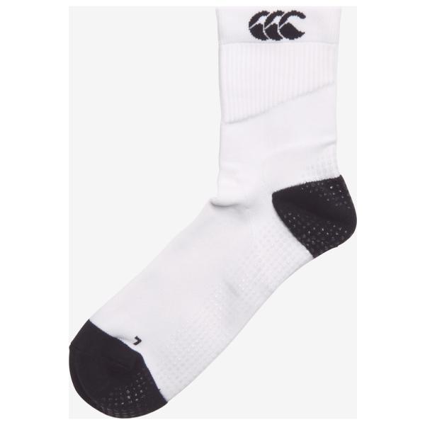 在庫状況：お取り寄せ/◆足裏とかかと部分に滑り止め加工を施しグリップ性を高めたスポーツミドルソックス◆足首は着圧テープ状のクロス編みをしていてフィット感が高まり、足表面はメッシュ編みをしており通気性が向上します◆つま先と踵部分はクッション性...