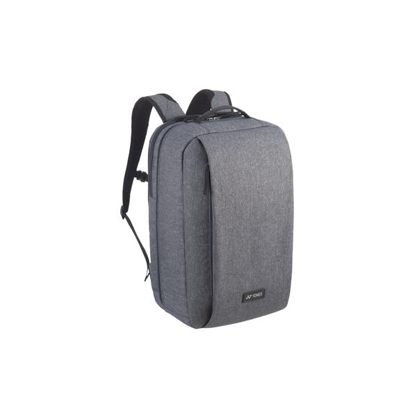 在庫状況：お取り寄せ/2023年09月 発売/◆チェストベルト、撥水、YKKファスナー、正面ポケット、内ポケット3個、小物ポケット、ラケット1本収納部屋、PC保護パッド付ポケット、ペットボトルスリーブ、キーフック。・サイズ：幅29×奥行15...