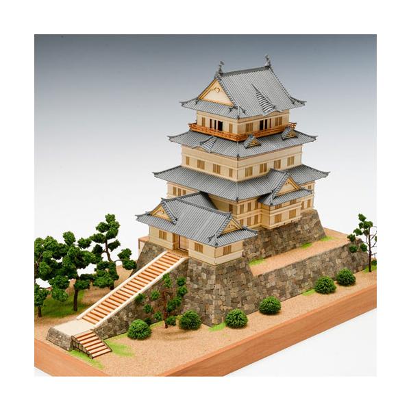 在庫状況：お取り寄せ/お届け：約1ヶ月/2017年10月 発売/※画像はイメージです。実際の商品とは異なる場合がございます。※塗料・ジオラマ材料はキットに含まれておりません。ウッディジョー 木製 1/150 小田原城です。