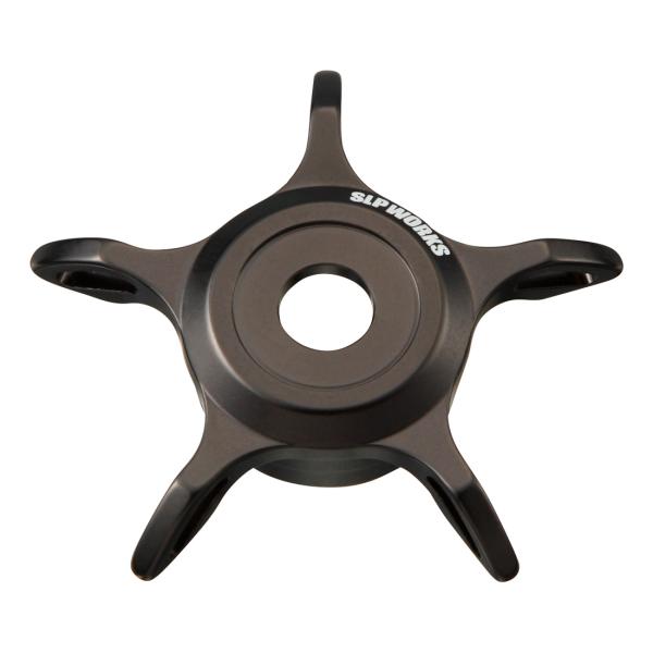 在庫状況：お取り寄せ/2022年02月 発売/製品の適合につきましては、メーカーページ『製品対応検索システム』にてお調べすることが可能です。/◆新形状のスタードラグでリールをドレスアップ。カラーパーツとの組み合わせでリールを自分仕様に。◆リ...