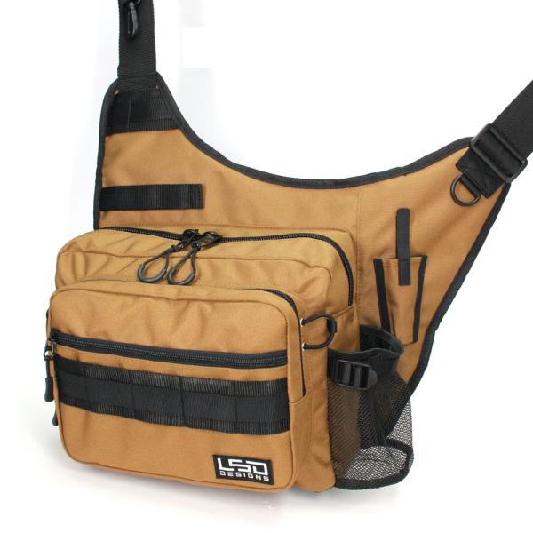 在庫状況：お取り寄せ/※防水ではございません。◆バスやシーバス、管理釣り場など様々なオカッパリに対応するショルダーバッグ・サイズ(約)：幅45×奥行14×高さ40cm(ショルダーベルト除く)/[ワンシヨツトサイドネオCOY]