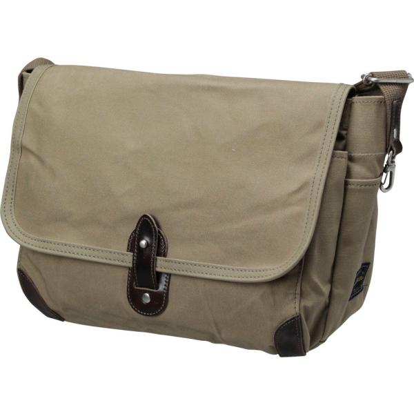 在庫状況：お取り寄せ/3日〜8日で出荷/※画像はイメージです。◆ナチュラルな表情の帆布に革付属で個性を打ち出しました。◆小型タブレットなども収納でき、普段使いに便利。・サイズ(約)：幅31×高さ24×奥行12cm/[ATR5220442]