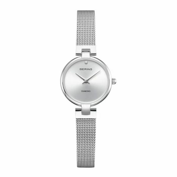 在庫状況：お取り寄せ/※輸入時計の返品・交換は、理由の如何に関わらず一切応じることができません。※時計に組み込まれている電池は動作確認用のモニター用電池です。◆ケースサイズ：横幅 24mm◆3気圧防水◆ケース/バンド素材：ステンレス