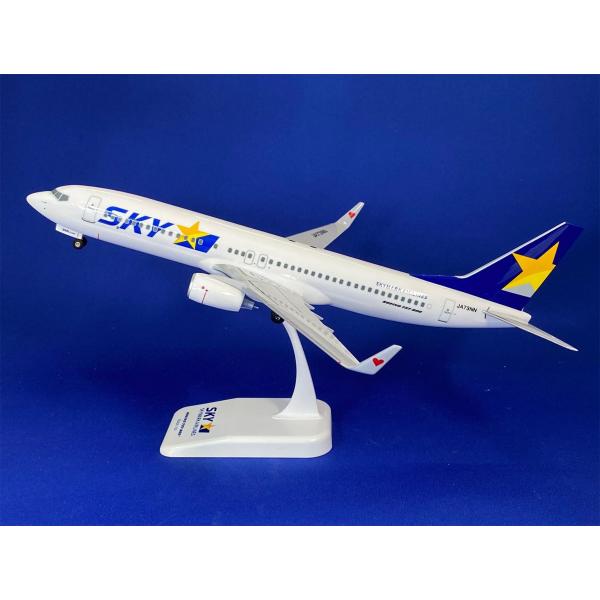 在庫状況：お取り寄せ/2025年08月 発売/※画像はイメージです。実際の商品とは異なる場合がございます。EVER RISE 1/130 スカイマーク B737-800W です。