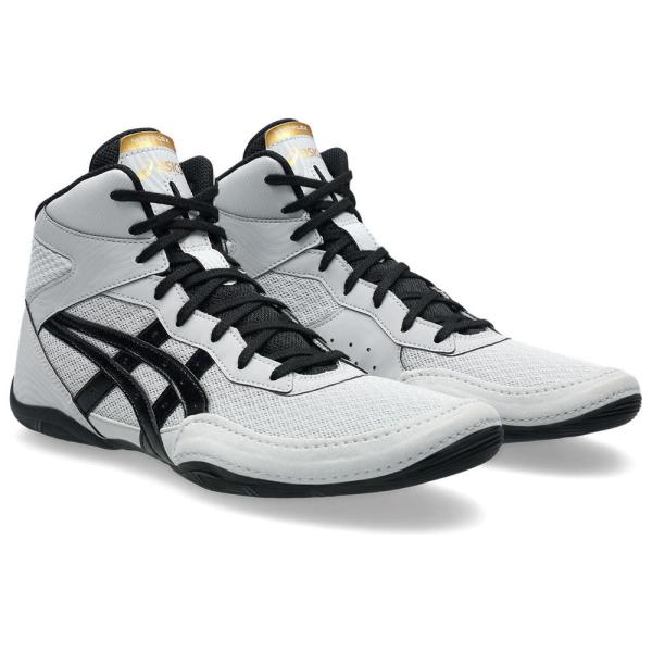 在庫状況：お取り寄せ/◆耐久性と通気性に優れたベーシックデザインモデル。◆適所に人工皮革の補強を配置し、耐久性を追求。◆アッパーにメッシュを採用し、通気性を向上させ、快適なプレーが可能。/[1081A051022255]