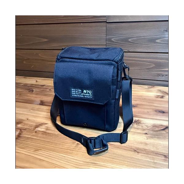 在庫状況：在庫僅少/◆ライトゲームやタウンユースで最適なサイズ感のスタイリッシュなショルダーポーチ。◆大型フラップポケットにはiphone promaxや長財布を収納できる他、ブリスターパックやフックシンカーケース等の収納にも丁度良い大きさ...