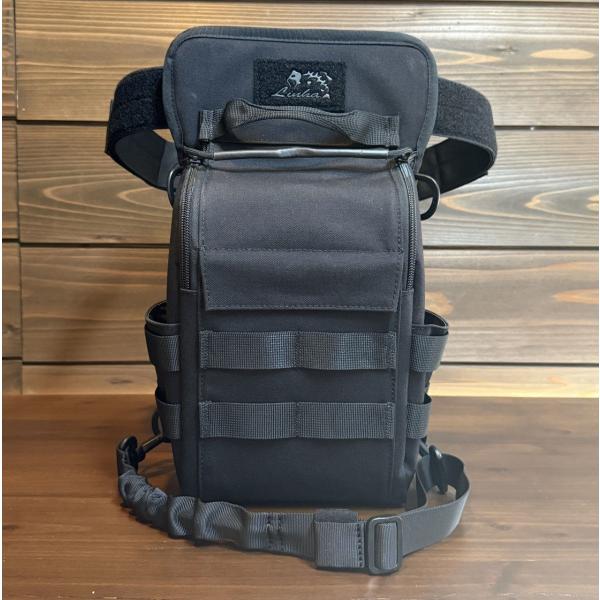 在庫状況：お取り寄せ/◆陸っぱりライトゲーム用に開発した RUN＆GUN特化型レッグバッグ !◆本体開口部と正面ポケットはマグネット開閉を採用、瞬時にタックルを出し入れすることが可能です。◆サイドポケットはスマートフォンの出し入れに丁度良い...