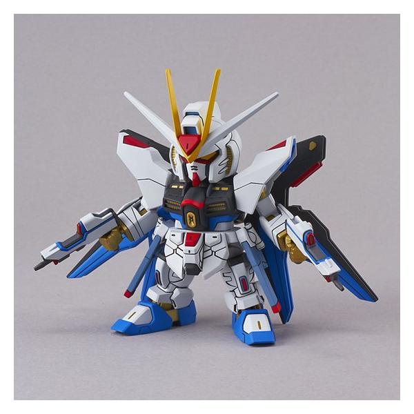 在庫状況：お取り寄せ/※画像はイメージです。実際の商品とは異なる場合がございます。バンダイ SDガンダム EXスタンダード ストライクフリーダムガンダムです。