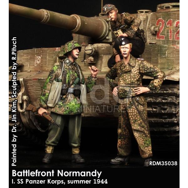 在庫状況：お取り寄せ/2021年01月 発売/※画像はイメージです。実際の商品とは異なる場合がございます。ラドミニチュア 1/35 WWII 独 武装親衛隊 第1SS装甲軍団 最後の打合せ 1944年夏(3体セット)です。
