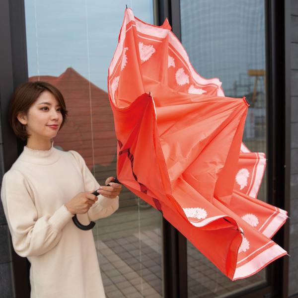 在庫状況：お取り寄せ/7日〜10日で出荷/◆今までの傘の常識を覆し、新しい傘の形としてスタンダードになりつつある逆さに開く2重傘(circus)と北欧スウェーデンのインテリアメーカー(FARG＆FORM社)の人気スタイリッシュブランド(mo...