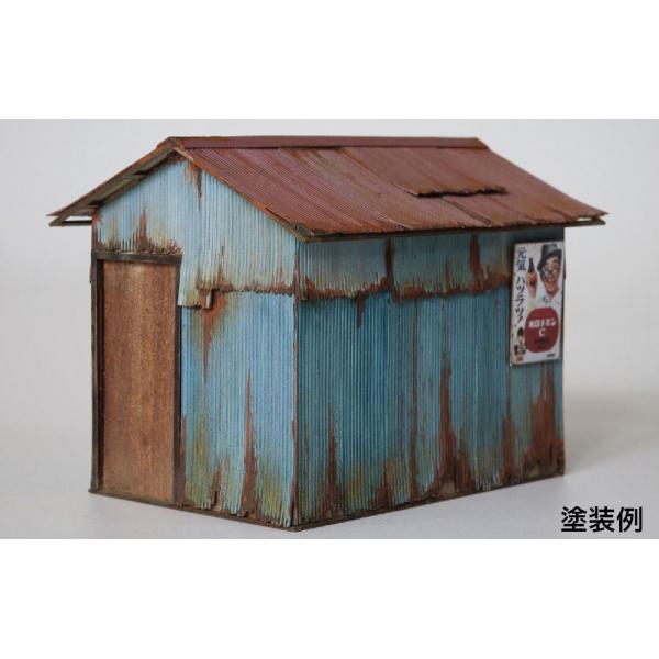 在庫状況：お取り寄せ/お届け：1〜2ヶ月/2023年07月 発売/※画像は完成イメージです。本製品は未塗装ペーパーキットです。梅桜堂のペーパーキットストラクチャー、トタン小屋A【1/48スケール】です。