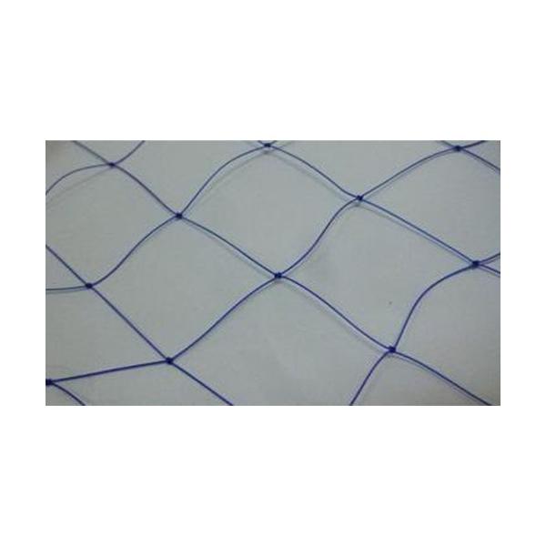 在庫状況：お取り寄せ/お届け：約1週間/◆果樹園、田畑の作物を鳥、虫等の害から守るのに最適です。◆簡単な取付けでネットを張る事ができます。◆網糸が太い!強力1000デニール。/[33973シンセイ]