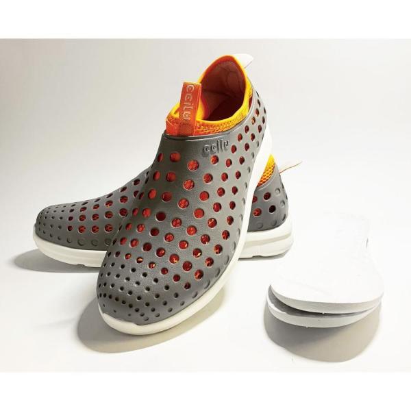 在庫状況：お取り寄せ/5日〜7日で出荷/◆シーンに合わせてチェンジできる3WAY仕様!まるで素足感覚の軽量感で大人気のccilu(チル)のコンフォートシューズに(INTUITION)が仲間入り！/[BF0144891E2F]