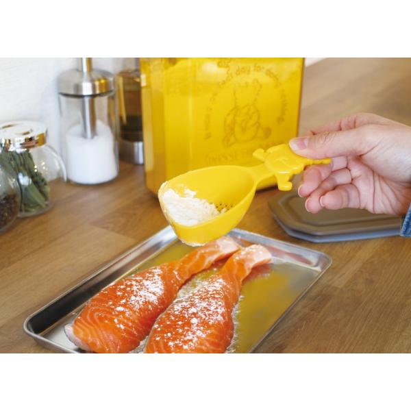 在庫状況：お取り寄せ/お届け：1〜2週間/※諸般の事情により、予告なく仕様の変更がある場合がございます。※電子レンジ、食洗浄・乾燥機使用不可※耐熱温度(約)：本体/100℃フタ/120℃パッキン/140℃◆1kgの小麦粉がしっかり入る◆粉ふ...