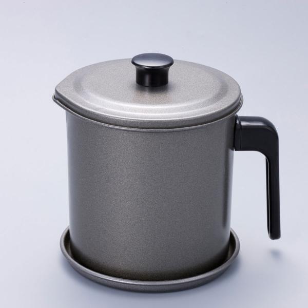 在庫状況：お取り寄せ/◆油がはやく入るトルネードフィルターが付いたオイルポット。◆油が早く落ちるので、揚げ物調理が終わった油を素早くオイルポットに注ぎ入れる事ができ、後片付けも早く、快適になります。/[S20フツソオイルポツト12L]