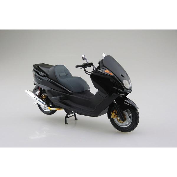 在庫状況：在庫僅少/2025年03月 発売/※画像はイメージです。実際の商品とは異なる場合がございます。アオシマ 1/12 ザ・バイク No.27 ヤマハ SG03J マジェスティC '06 カスタムパーツ付き です。