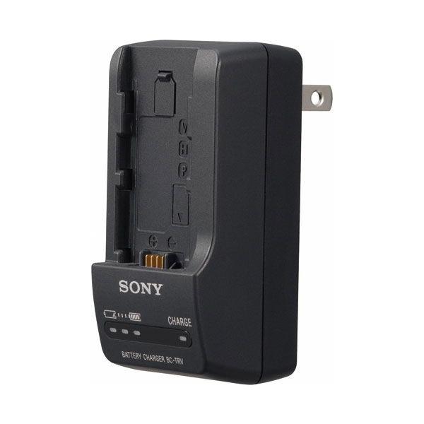 在庫状況：お取り寄せ/2010年01月 発売/◆“インフォリチウム”V・H・Pシリーズ対応のバッテリーチャージャー◆ホテルなどのコンセントに直接差して使える小型チャージャー。コンパクトに持ち運べます◆AC100−240V　50HZ/60HZ...