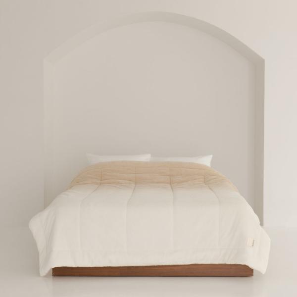 在庫状況：お取り寄せ/7日〜10日で出荷/◆心地よいおうち時間のそばに。◆包まると思わずほっとするような、やわらかな素材。◆いつものお部屋の雰囲気がぐっと和らぐやさしい色合い。・サイズ(約)：140×200cm/[FQ04065528300]