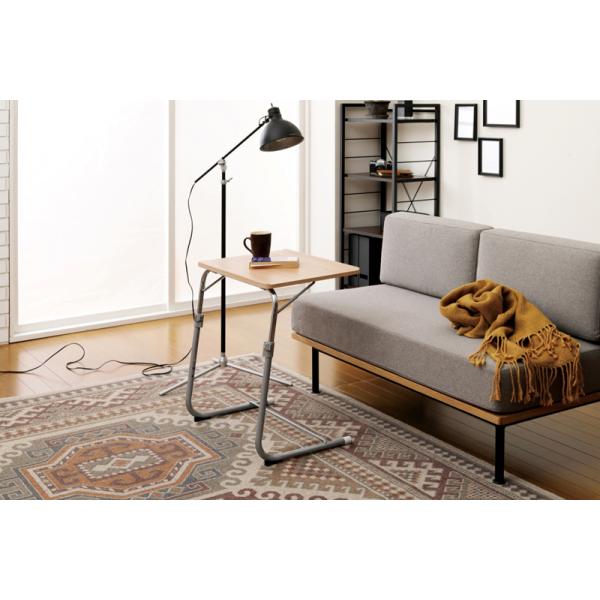 在庫状況：お取り寄せ/7日〜10日で出荷/◆天板の角度が変えられるフォールディングサイドテーブル◆天板は30　ピッチで高さ調節可能(7段階)◆天板は±20°で角度調節可能(3段階)/[KOEKIFLS1NA]