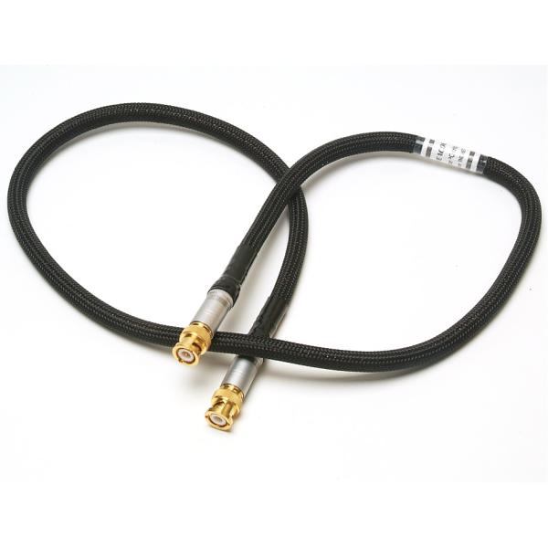 在庫状況：お取り寄せ/3日〜5日で出荷/※BNCタイプのデジタルケーブルです。◆線材にPC-tripleCを新たに採用◆絶縁材に非誘電率に優れたフッ素樹脂を採用◆伝送上のノイズを一掃するファインメットビーズを搭載/[COX10TRIPLEC...