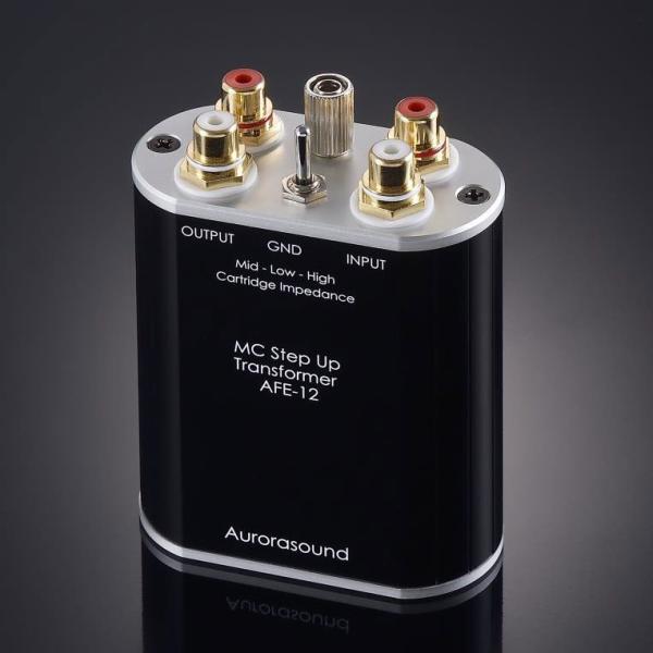 在庫状況：お取り寄せ/2023年10月 発売/◆ルンダール社のトランスを採用したMCカートリッジ用昇圧トランス◆色付けの少ないカートリッジの特徴を活かすクリアな表現が魅力◆カートリッジに併せLow/Mid/Highの3段階のインピーダンス切...