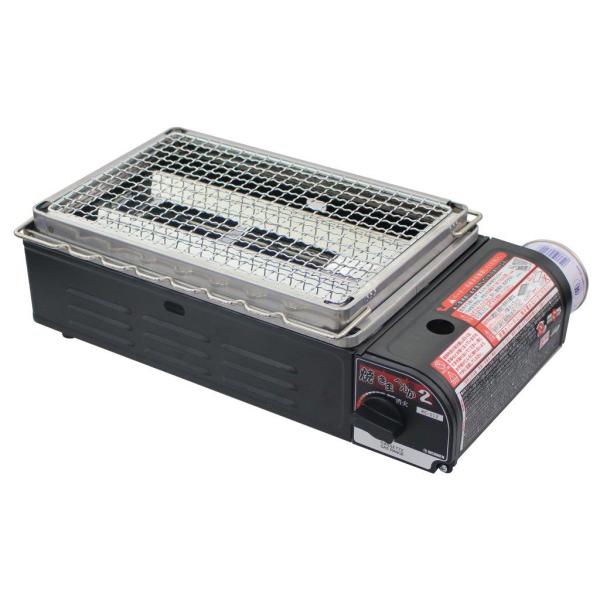 在庫状況：お取り寄せ/3日〜5日で出荷/◆コンパクトなのに1台3役の便利なグリル(網、串、鉄板)◆火力にムラのないU字バーナー搭載◆圧力感知安全装置/[KC112BK]