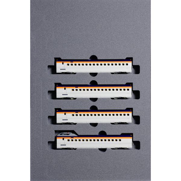 在庫状況：在庫僅少/2025年09月 発売/※画像はイメージです。実際の商品とは異なる場合がございます。カトーのNゲージ車両 完成品、E8系 山形新幹線(つばさ) 増結セット(4両)です。